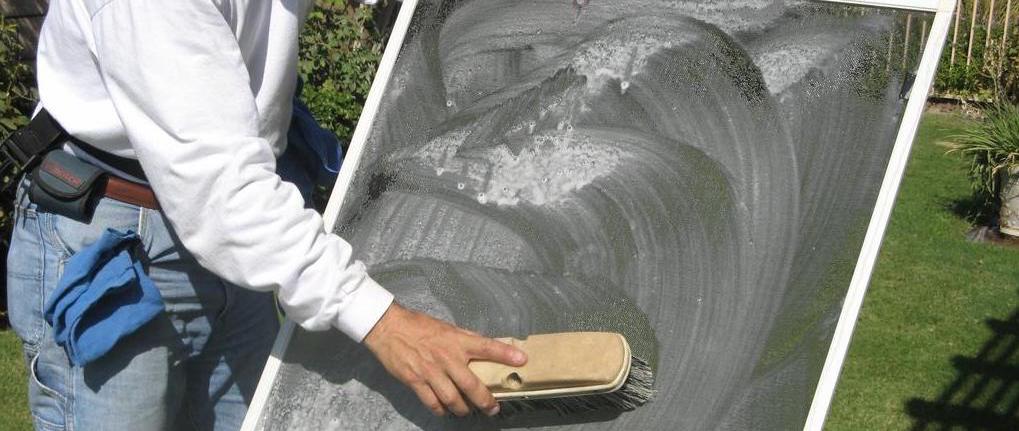 Window Screens – Gold Coast Window Washers 203-856-5002
